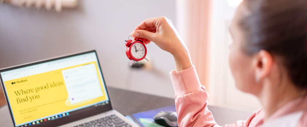 Time Management In Interviews: 10 Tips To Stay on Track