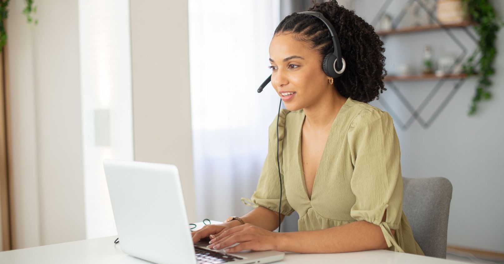 Transcribing Overlapping Speech: 10 Techniques & Clarity in Audio